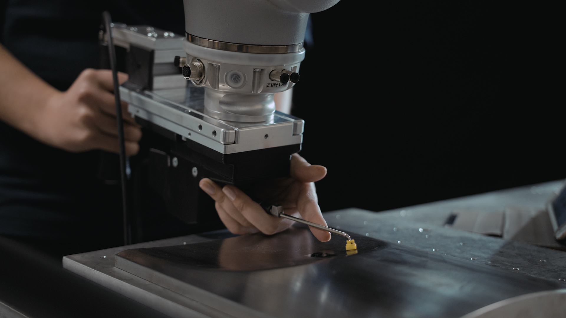 Automated Machine Loading and Unloading - Autision Group GmbH